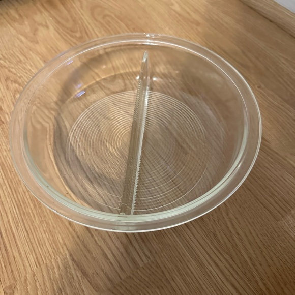 Pyrex | Kitchen | Vintage Pyrex Divided | Poshmark